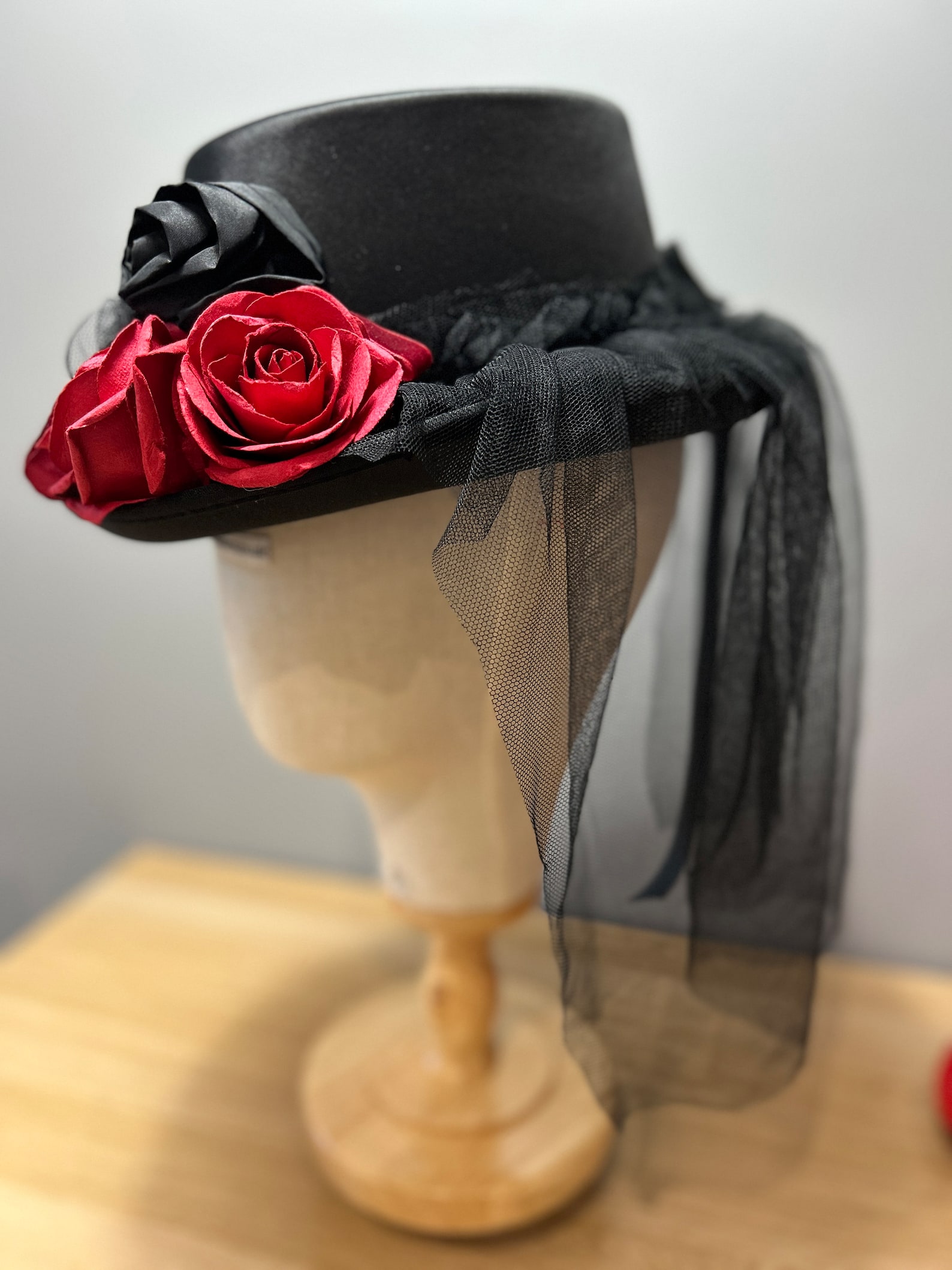 Unique Black Red Top Hat Steampunk Valentine Goth Vampire Dracula ...