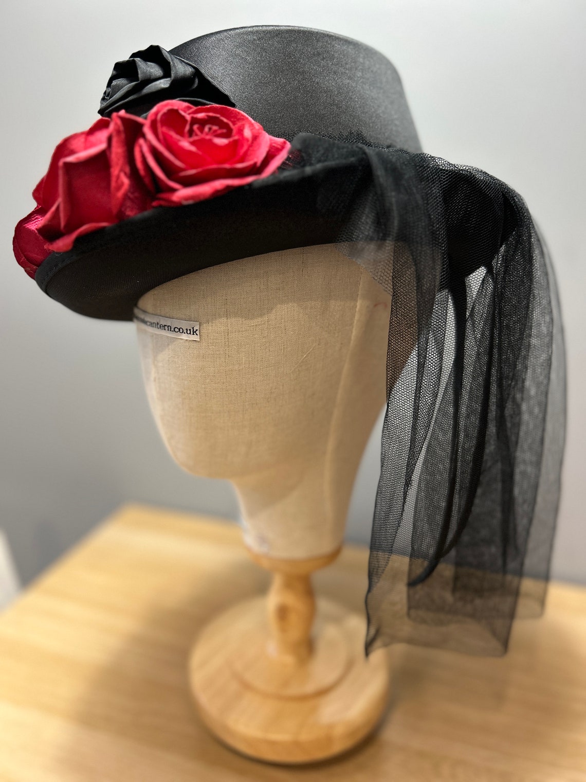 Unique Black Red Top Hat Steampunk Valentine Goth Vampire Dracula ...