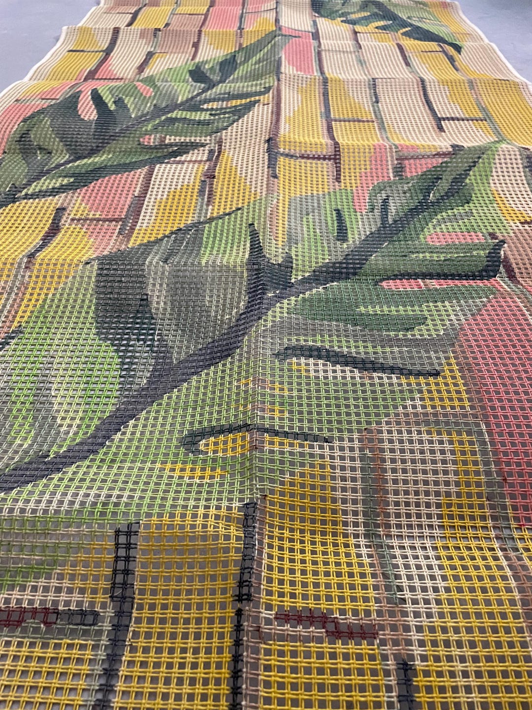 Vintage BERNAT New Old Stock Bricks Foliage Pattern Grid Latch Hook Rug ...