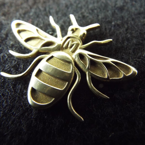 Bee Pin - Etsy