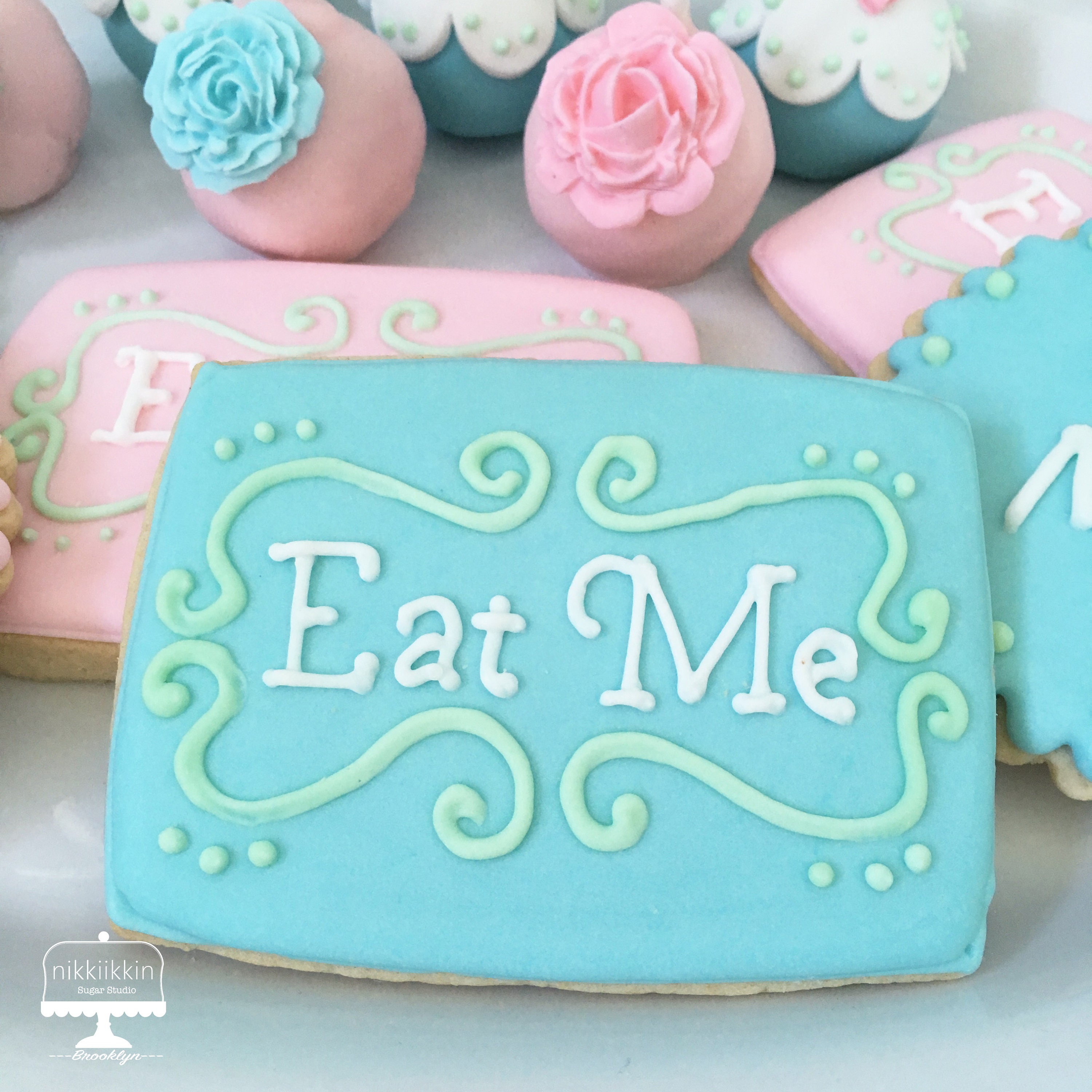 Alice In Wonderland Eat Me Cookies