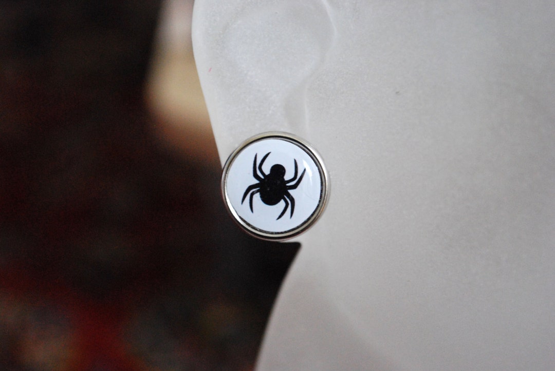 Spider Earrings -- Black Spider Studs, Spider Studs, Halloween - Etsy