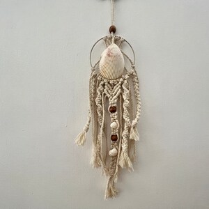 Seashell Macramé Wall Decor, Coastal Home Decoration, Unique Ring Shell ...