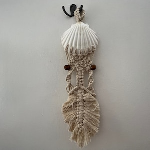 Seashell Macramé Wall Decor, Coastal Home Decoration, Unique Ring Shell ...
