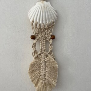 Seashell Macramé Wall Decor, Coastal Home Decoration, Unique Ring Shell ...