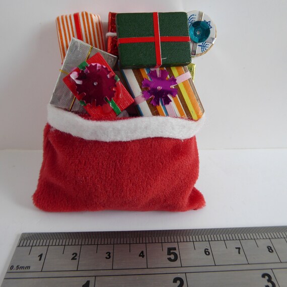 Dolls & Miniatures Miniature Dolls House Christmas Santa's Sack 1:12th ...