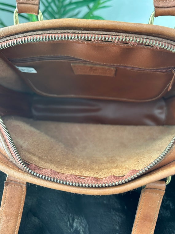 Brown Leather Clamshell Bag - Gem