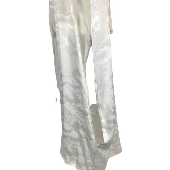 Vintage Traditional Japanese White Cloud Print Robe - Gem
