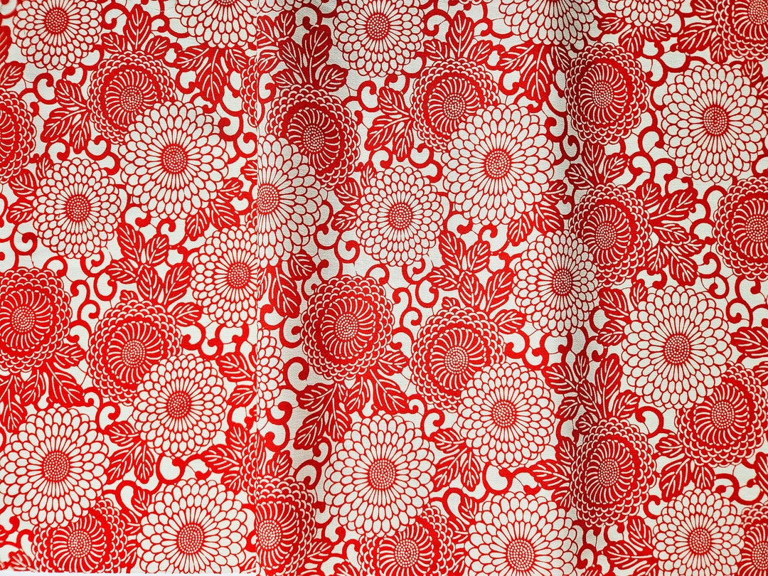 Japanese Kimono Fabric LK5 - Red & White Chrysanthemum Wool Remnant ...