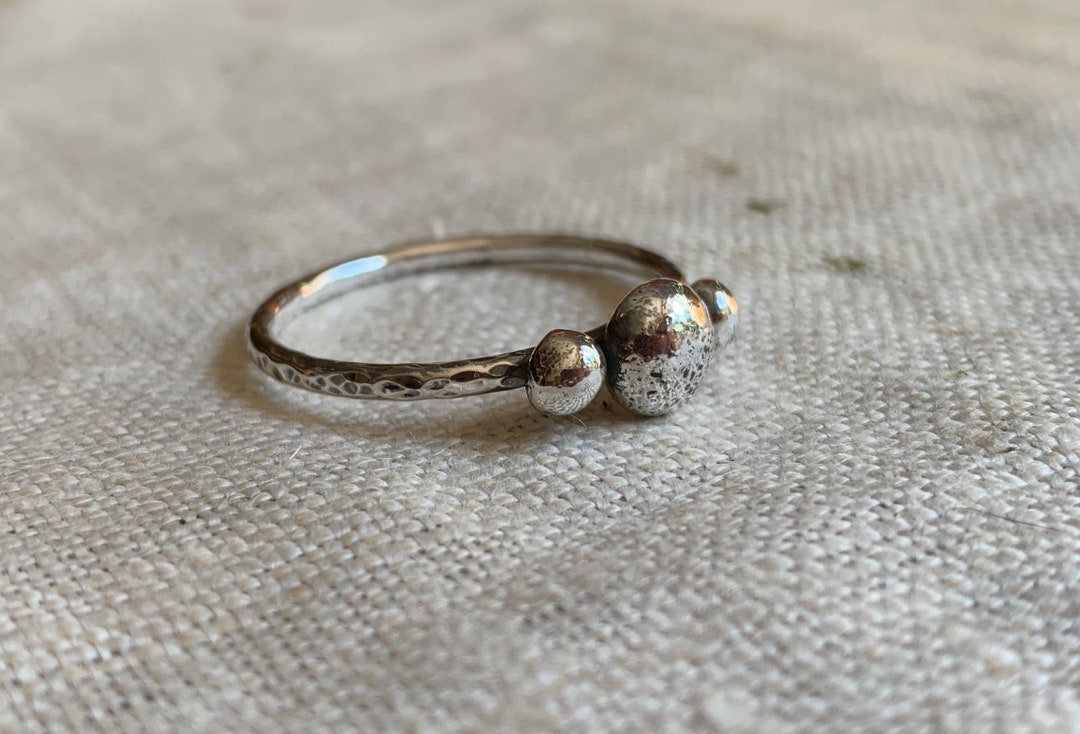 Tres Bobbles Sterling Silver Ring, Unique, Hand Forged, Hammered - Etsy