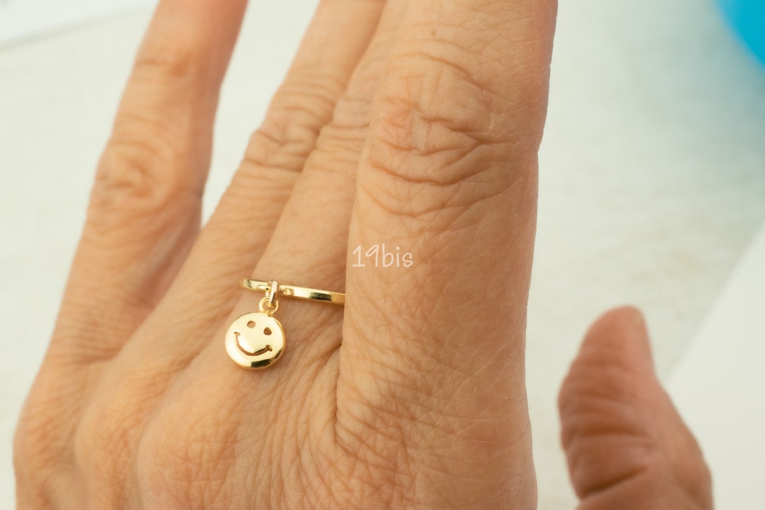 Smiley Face Ring - Emoji Jewelry - Happy Face Ring - Smiley Face Dangle ...