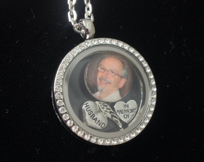 IN MEMORY OF Memory Locket With Photo - Etsy