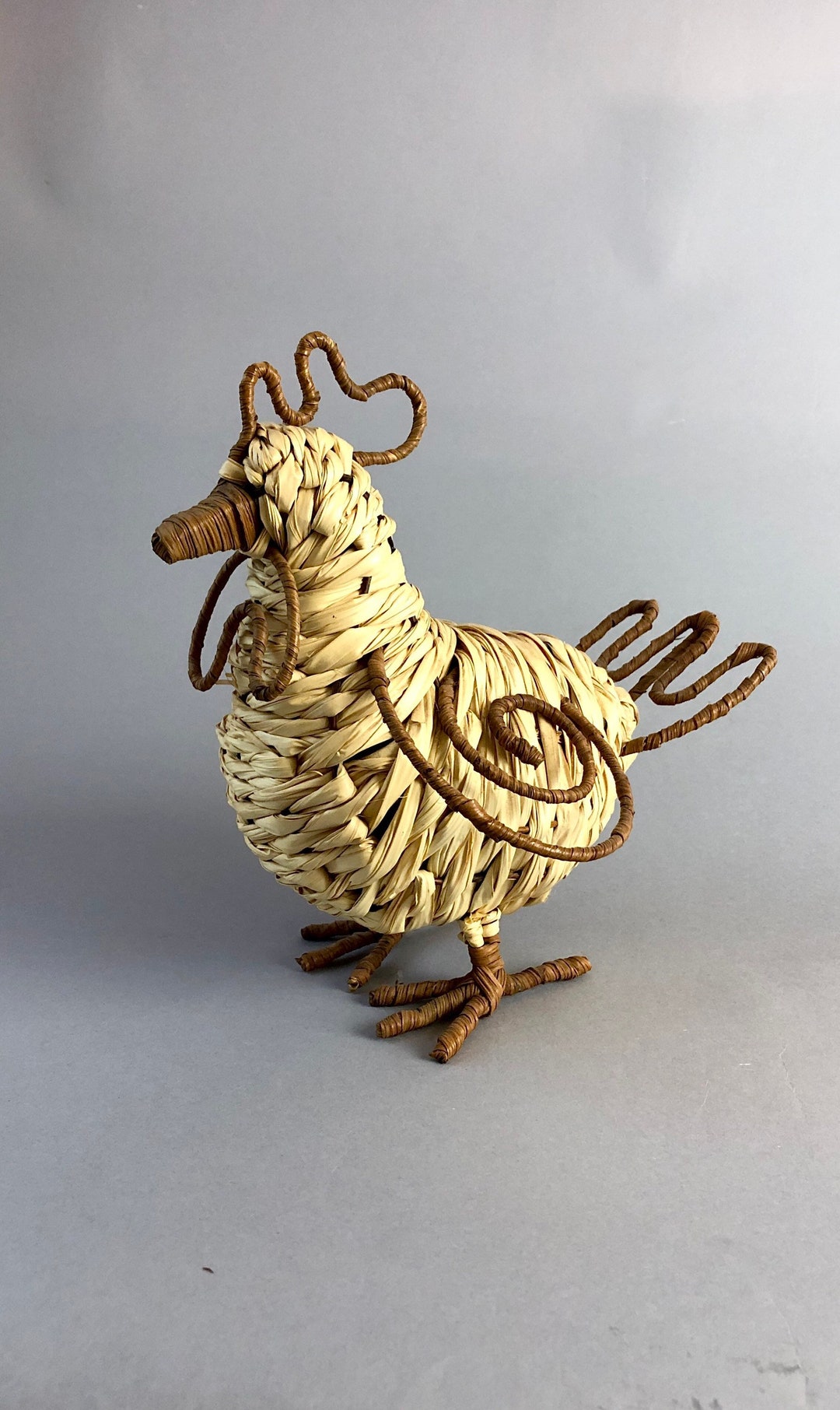 Vintage WICKER CHICKEN Figure Statue Farmhouse Kitchen Retro Neutral ...