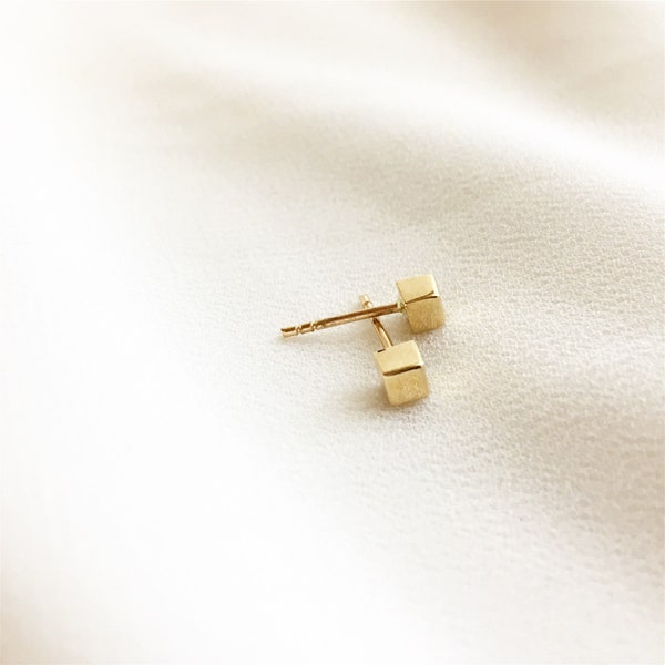 Cube Stud Earrings - Etsy