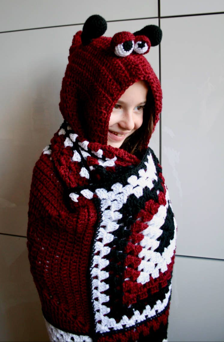 Crochet Blanket Ladybug Hooded Blanket Crochet Pattern - Etsy Canada