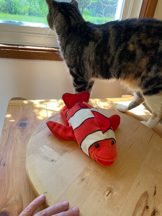 Clown Fish Hand Puppet Caltoy at Velmasvintagetoys | Etsy