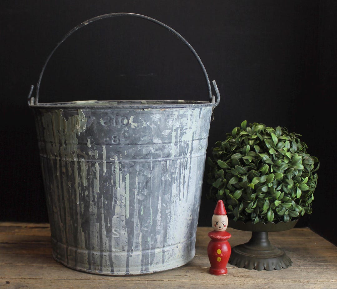 Vintage Scruffy Galvanized No. 10 Bucket Old Farm House Pail With Paint ...