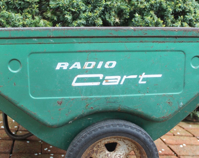 Vintage Green Radio Cart Garden Cart Radio Flyer Garden Wheelbarrow ...