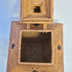 Bali Intricate Fine Weave Ate Treasure Box By Lauhala Trading Etsy 8854