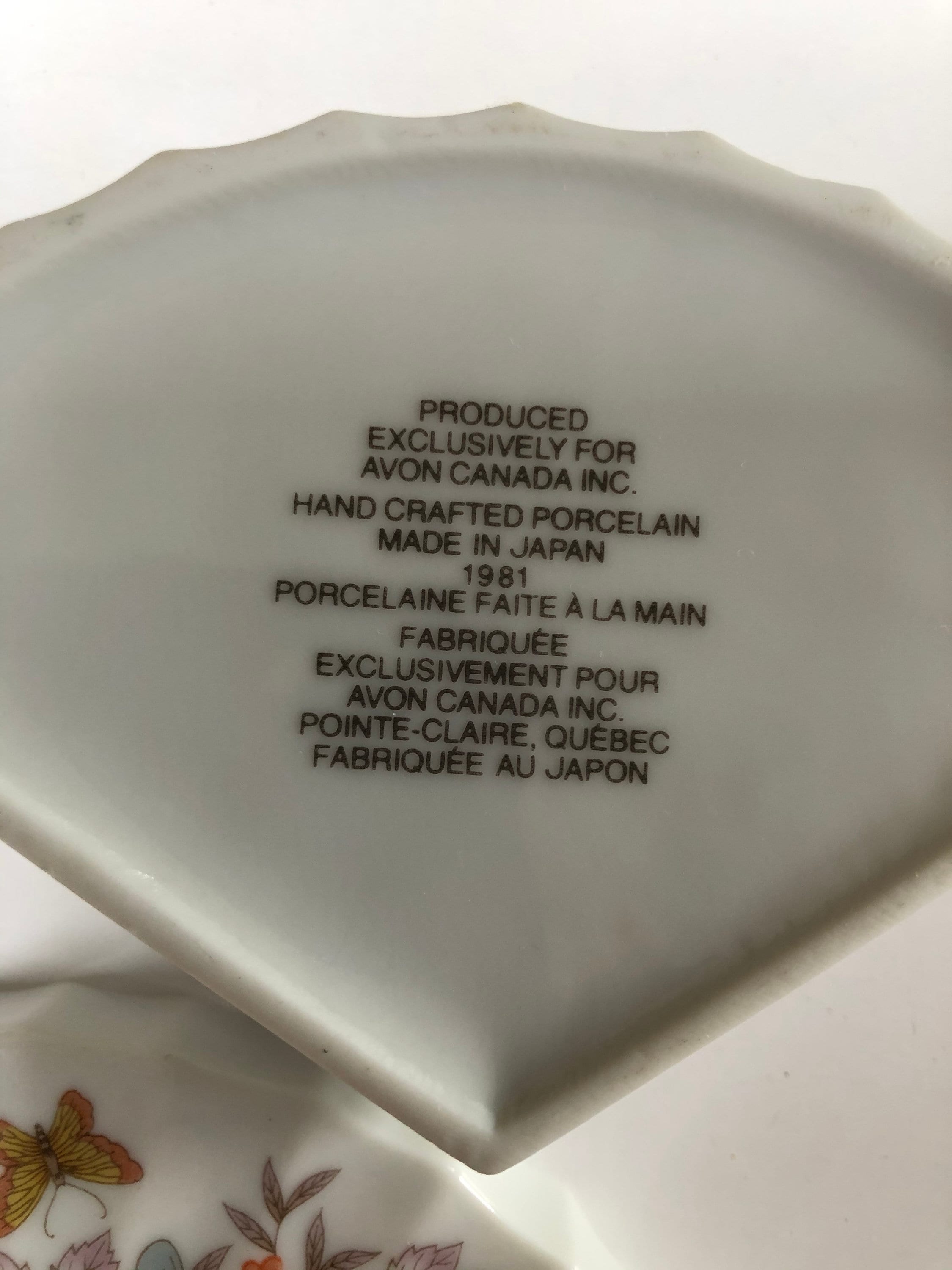 Vintage Avon decorative covered trinket box/jewelry box - Etsy 日本