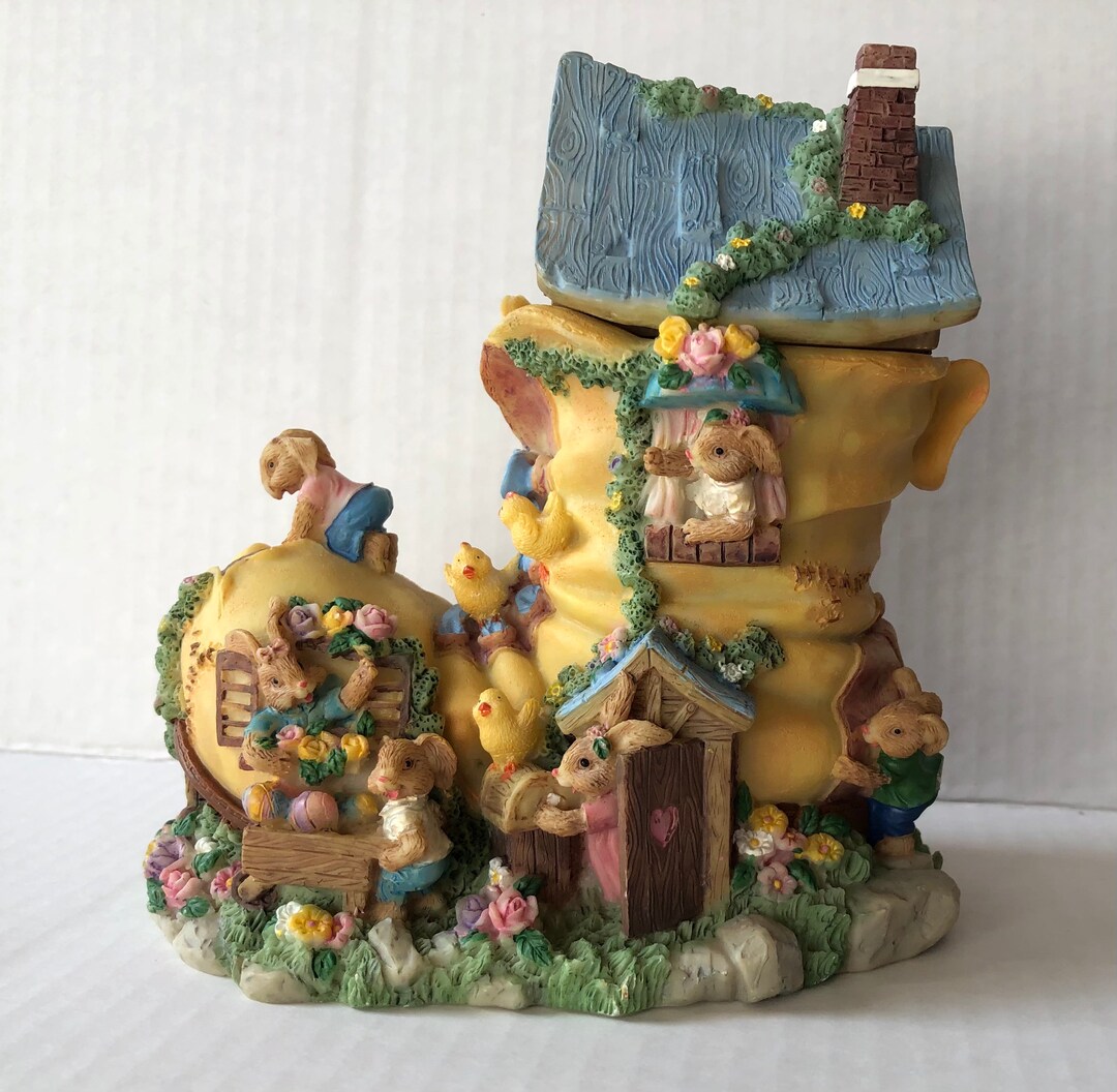 Vintage Resin Boot Coin Bank/bunnies and Chicks/kids Room Decor/easter ...