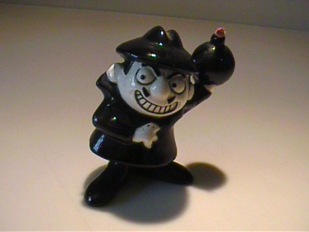 Vintage 1960's Ceramic Cartoon Character Boris Badenov From Rocky ...