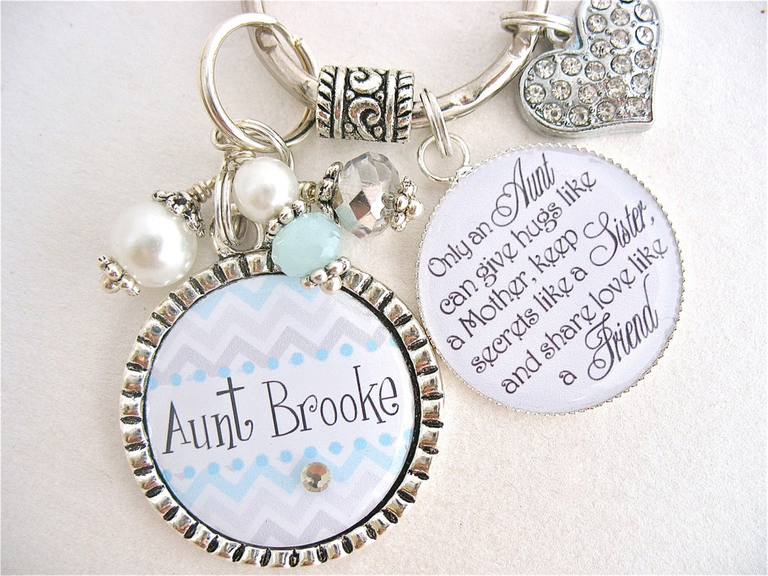 AUNT GIFT, Personalized Aunt Keychain, Only an Aunt Can Give Hugs Like ...