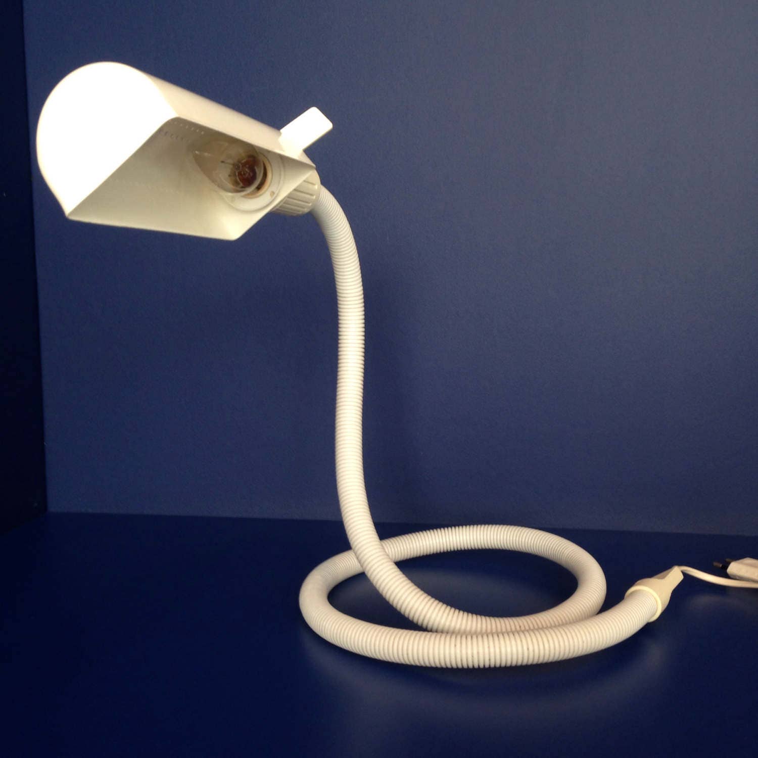 80s SNAKE Desk Table Lamp // Tall Flexible Neck // Retro // - Etsy