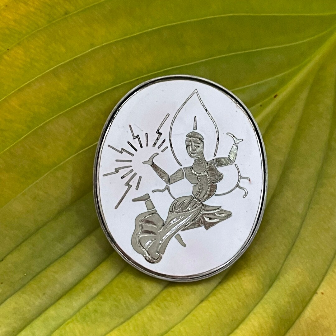 Vintage Nielloware Look Brooch White Enamel on Silver Toned Metal Siam ...