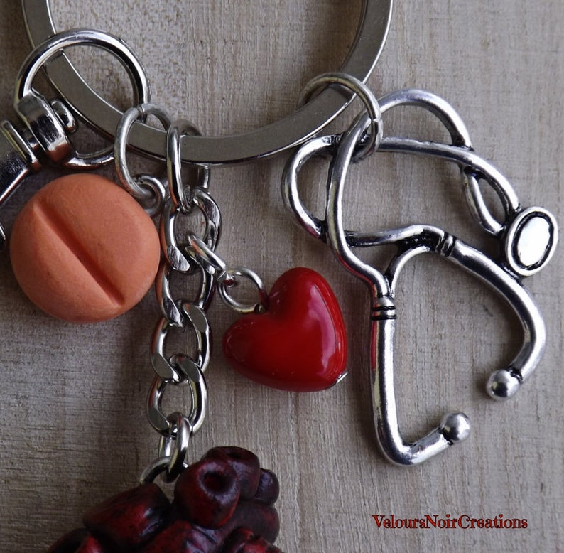 Anatomical Heart Pill and Stethoscope Keychain - Etsy