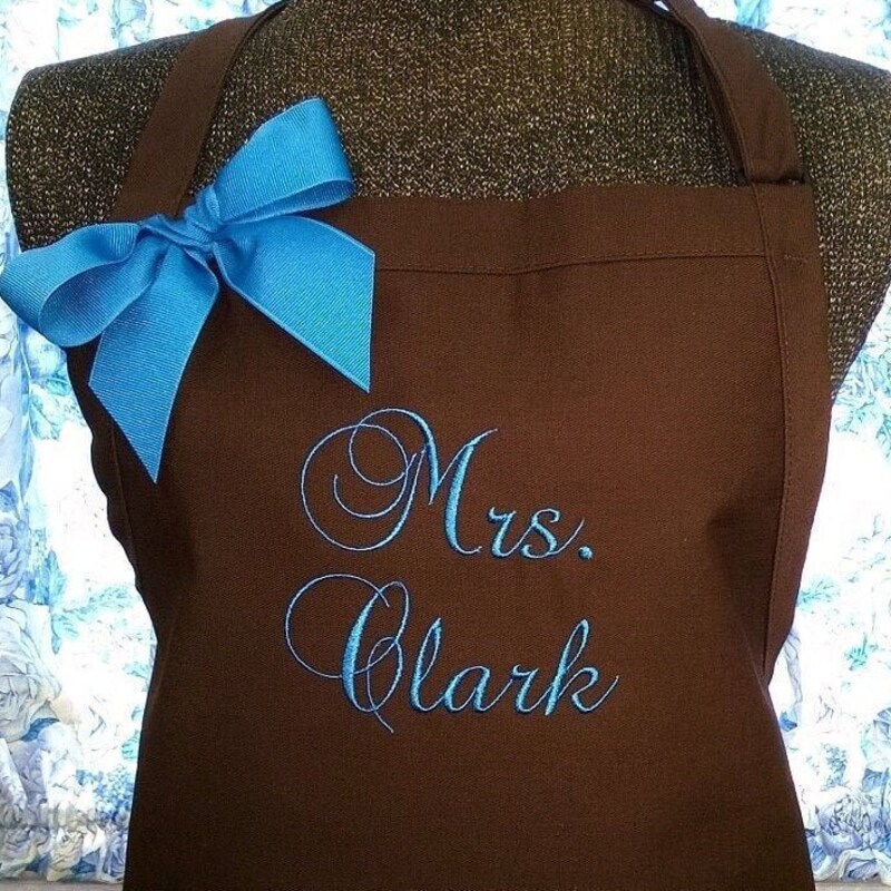 Monogrammed Aprons - Etsy