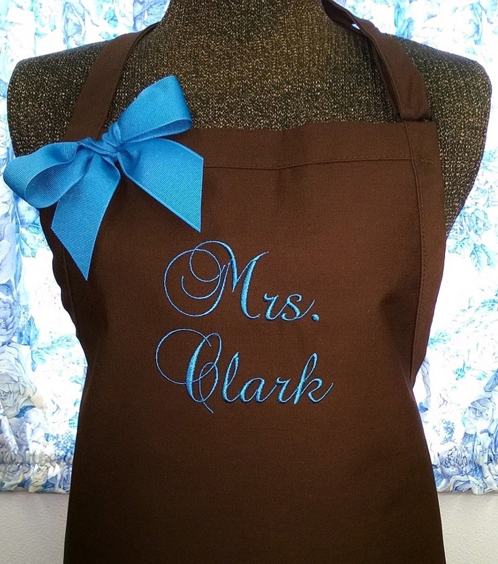 2 Personalized Aprons Housewarming Gift Wedding Gift - Etsy