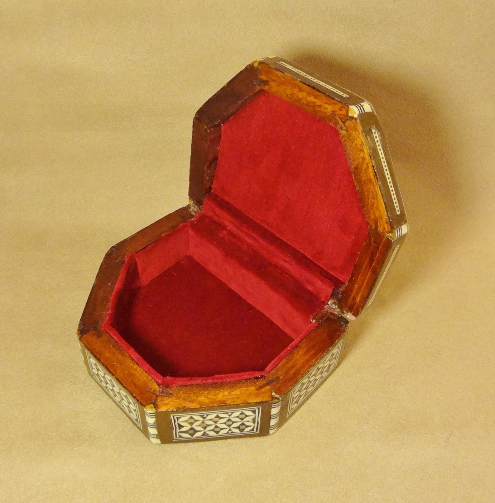 MOROCCAN INLAY JEWELRY Box Hexagonal Shape | Etsy