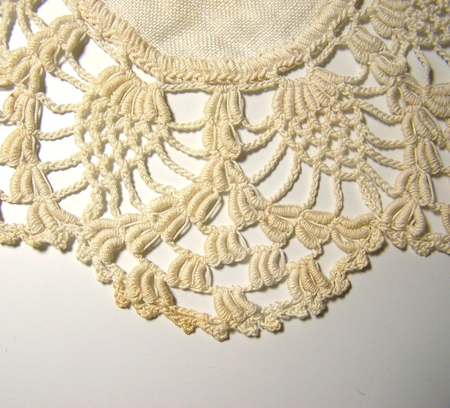 EDWARDIAN LINEN & CROCHET Mat - Ecru Color - Hand Crocheted Between ...