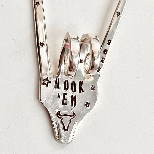 Hook Em Horns - Etsy