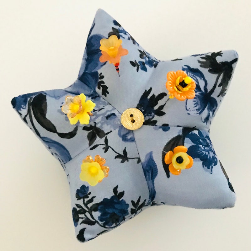 Star Pincushion - Etsy