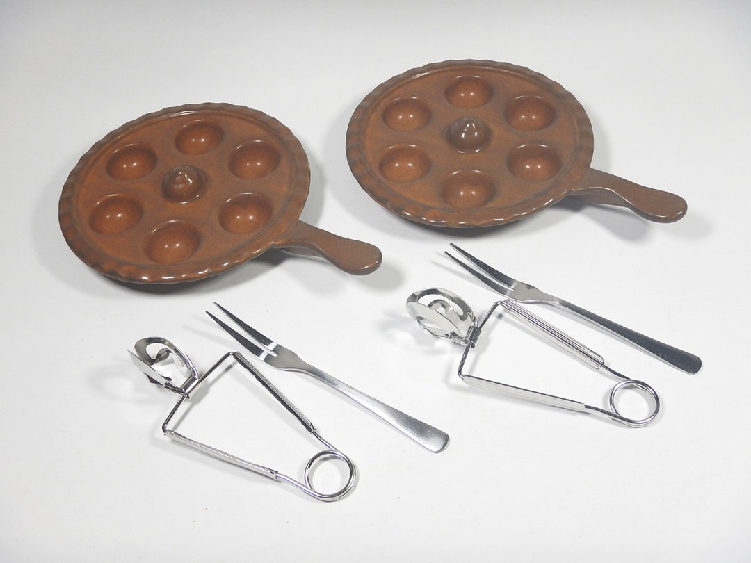6pc Escargot Set for Two Brown Pottery Dish W/ Handle, Crimped Edges ...
