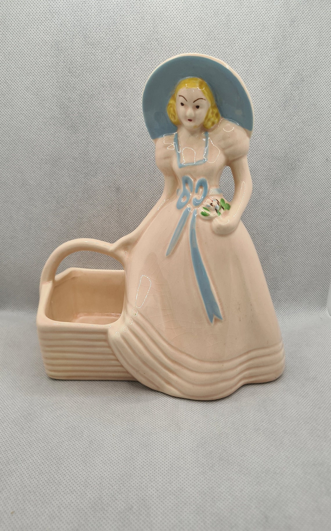 Vintage Hull Pottery 954 Southern Blue Bonnet Belle With Planter Basket ...