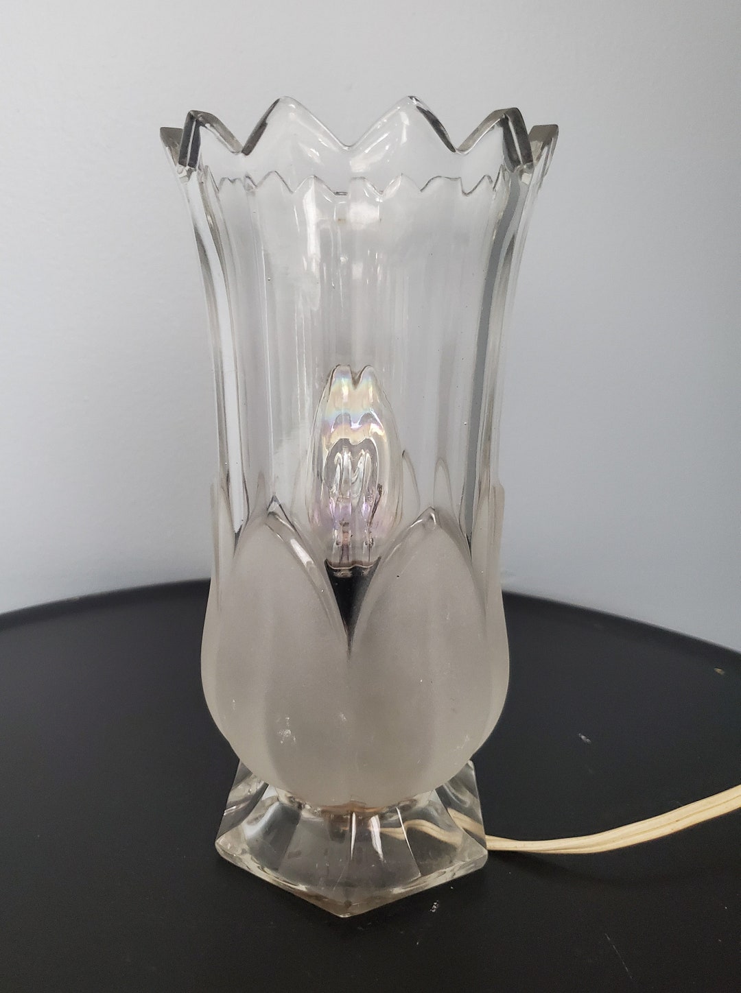Vintage Glass Lotus Petal Lamp - Etsy