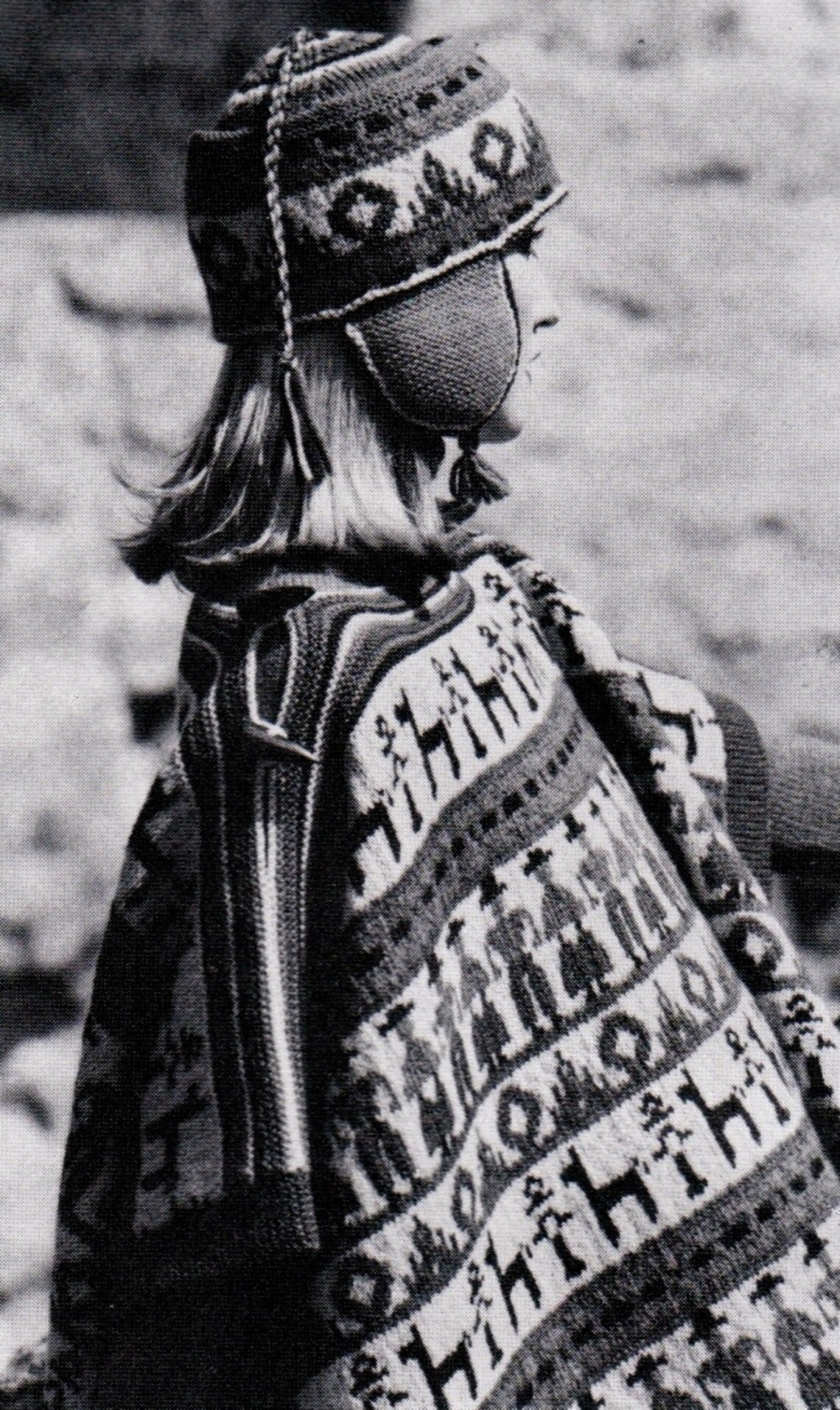 PATTERN Knit Peruvian Poncho and Helmet 1970's United Kingdom Vintage ...