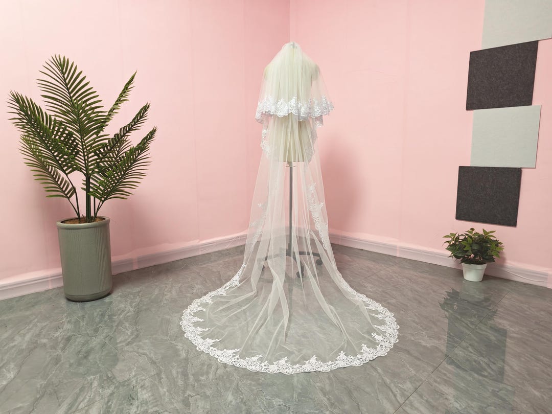 Two Tier Cathedral Wedding Veil,lace Floral Edge Bridal Veil,soft Tulle ...