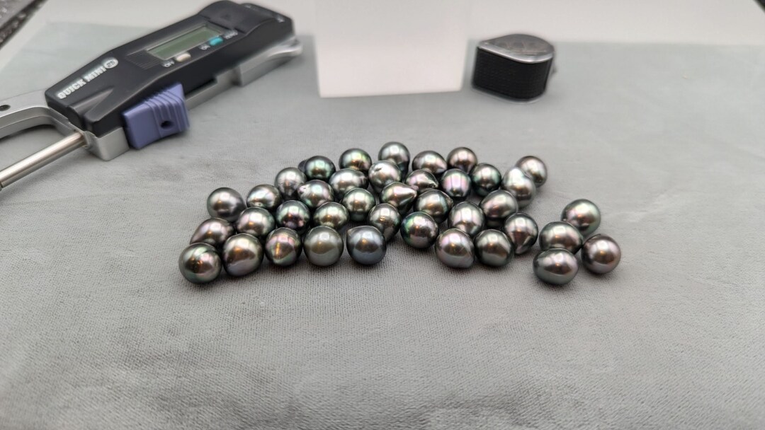 Loose Tahitian Pearls - Drop Shaped 10-11 Mm - Undrilled High Luster ...