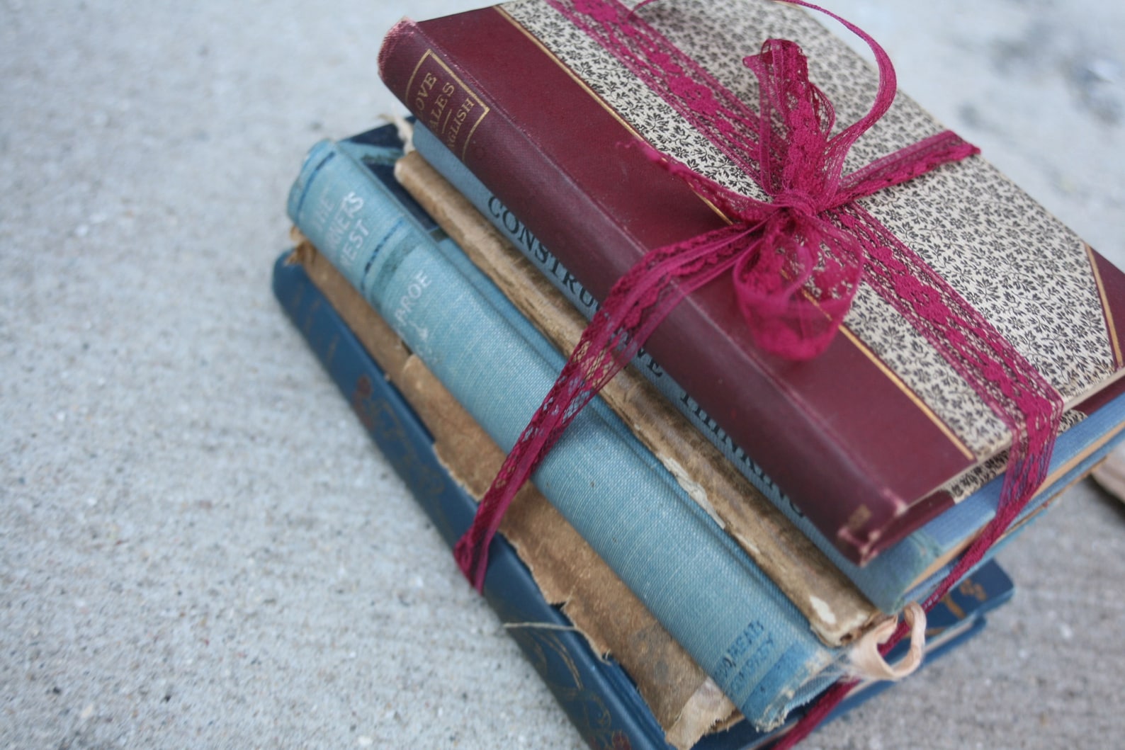 Set of 6 Mini Vintage Books Old Books Spring Books - Etsy