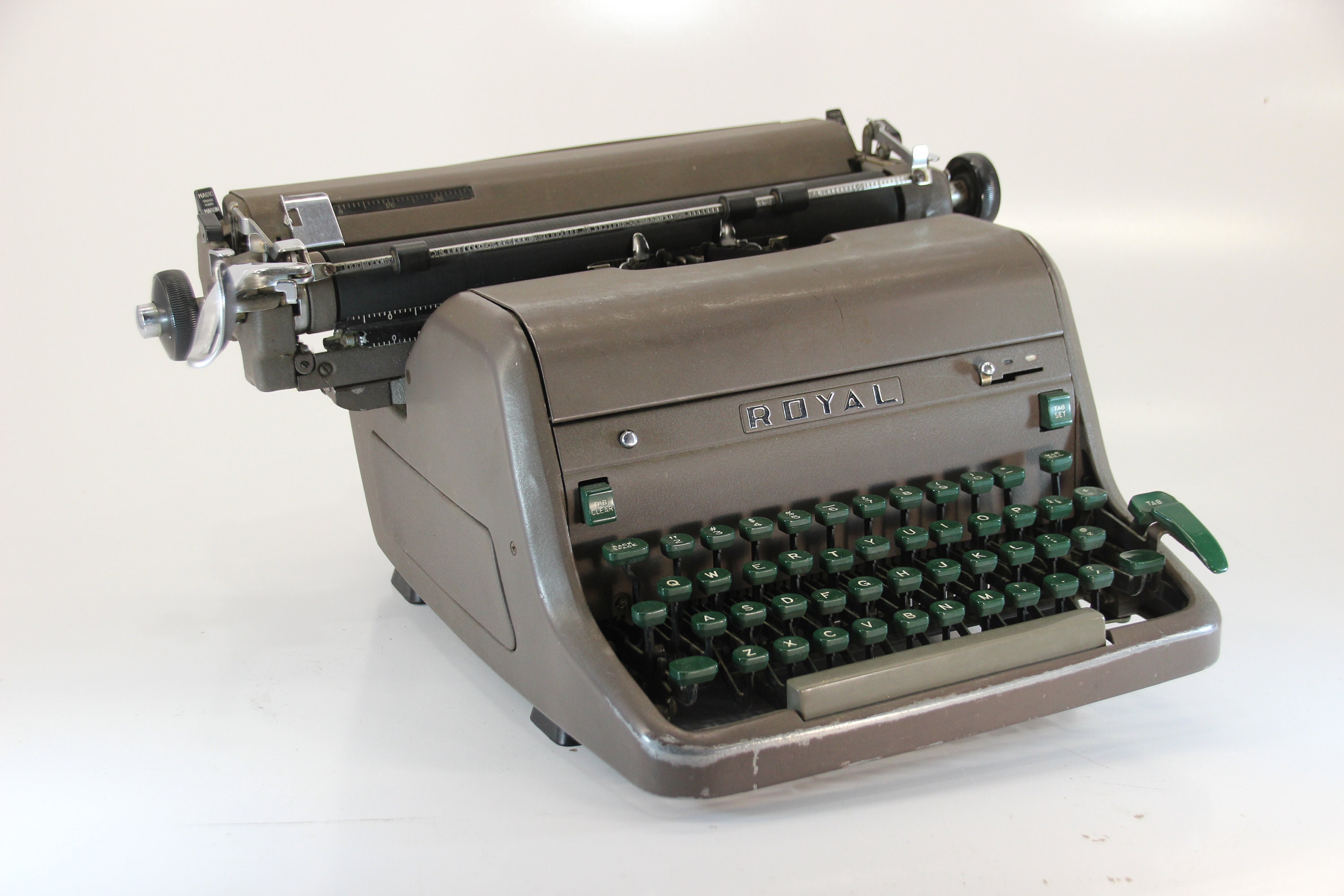 Royal Antique Typewriters Worth