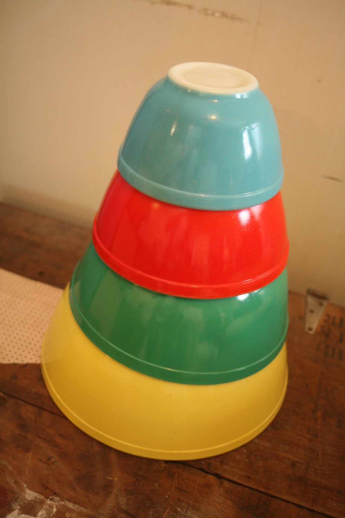 Four Primary Colored Mixing Bowls Mixing Bowl Christmas - Etsy