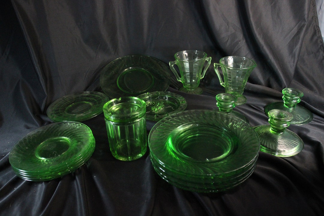 19, Vintage Uranium Pieces, Summer Table, Uranium Plates, Green Glass ...