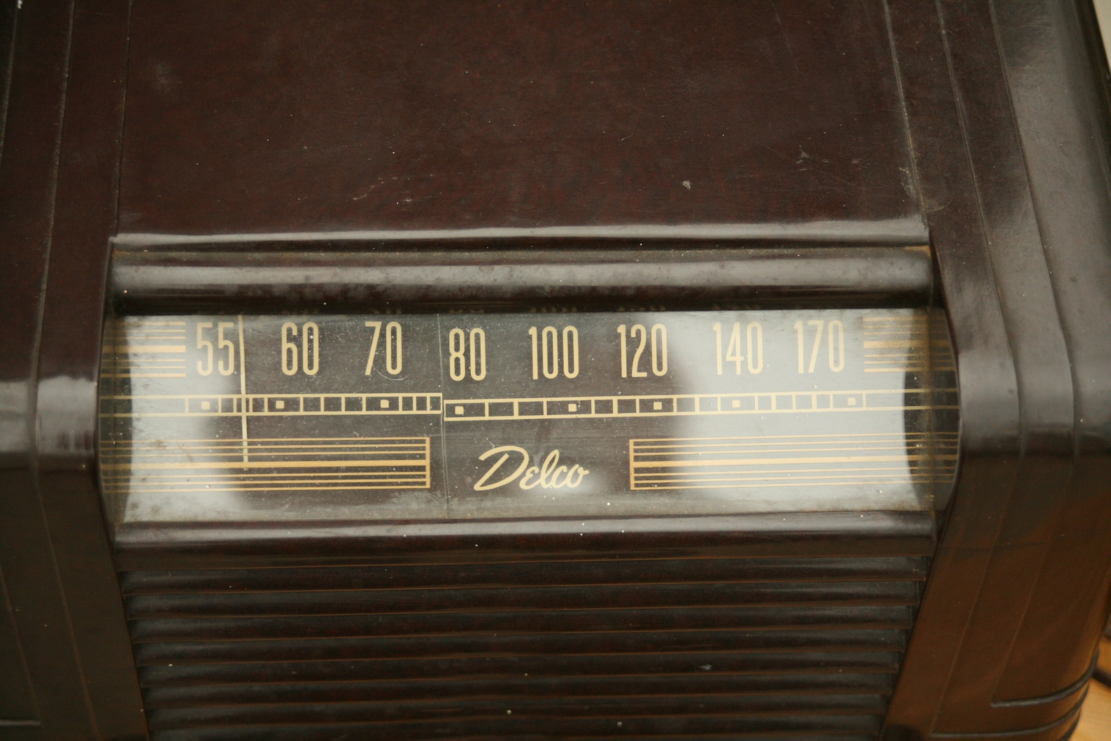 Working 1930s Delco Bakelite Art Deco Style Radio, Vintage Radio ...