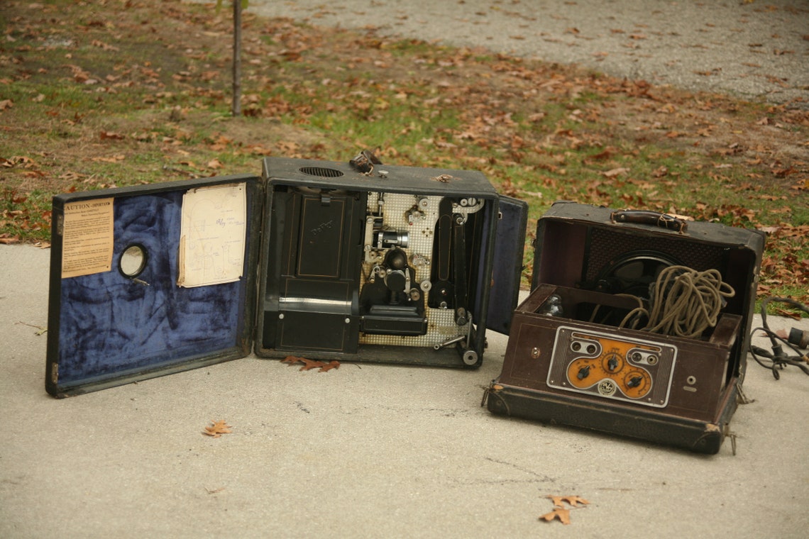 Working Vintage Devry Motion Picture Portable Projector With Amplifier ...