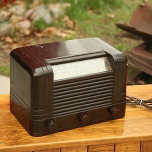 Working 1930s Delco Bakelite Art Deco Style Radio, Vintage Radio ...