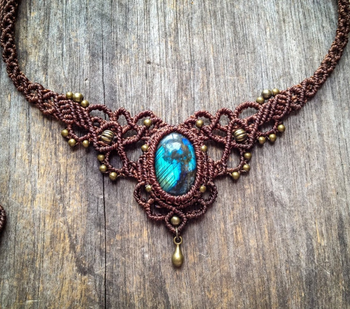 Collier macramé elfique tiare Labradorite bijoux micro macrame | Etsy